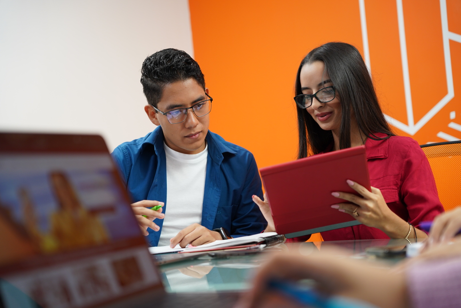 Dirección de Educación Virtual de la Universidad Tecnológica de El Salvador